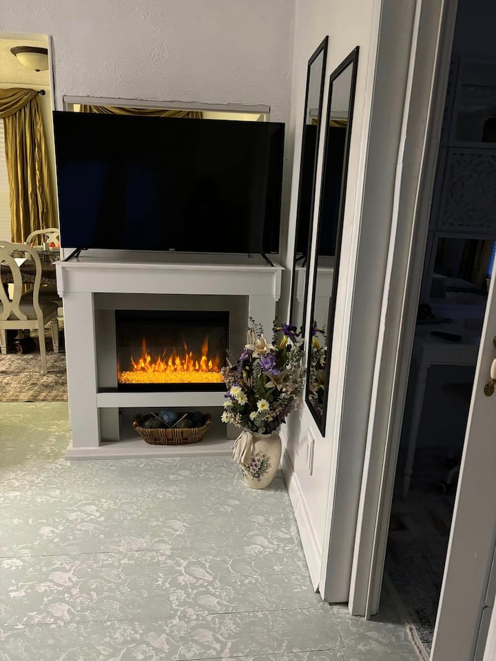 Granny's Corner Suite - North Dakota