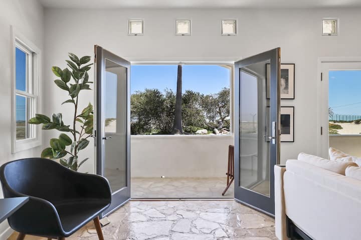 3 Bed Beach House With Wi-fi Ac - Seal Beach, CA