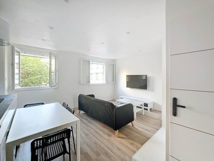 Superbe Appartement Lumineux - Ibis Budget Marseille Valentine