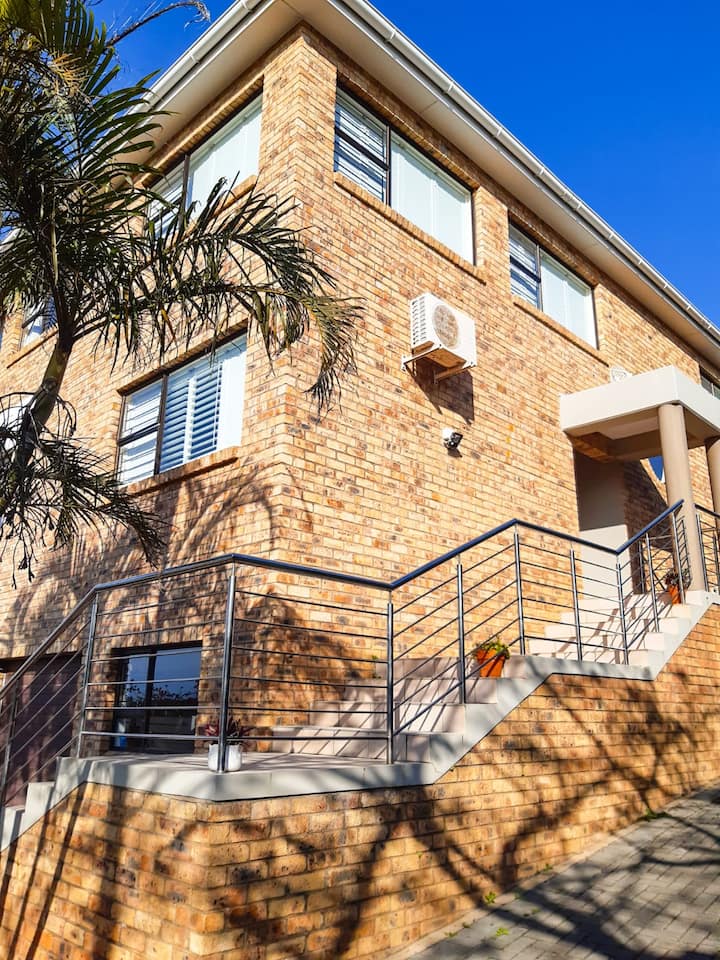 Gonubie Beachfront Vacation Rentals - Gonubie, East London, South ...