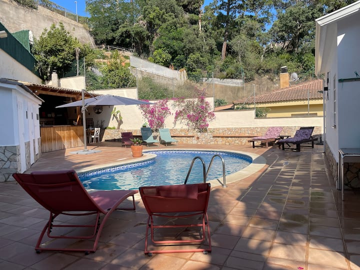 Jolie Villa Idéale Grande Famille - Piscine-plage - Lloret de Mar