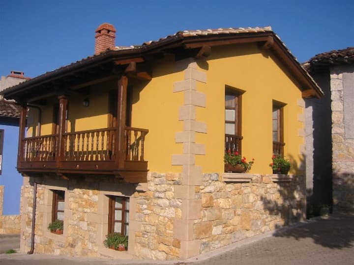 Casa Rural En Pueblo Tranquilo - Nava