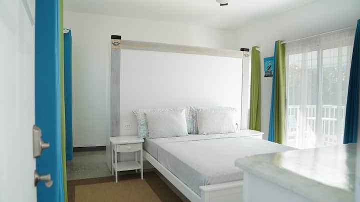 Cheddie's Ankle House (East) - Anguilla