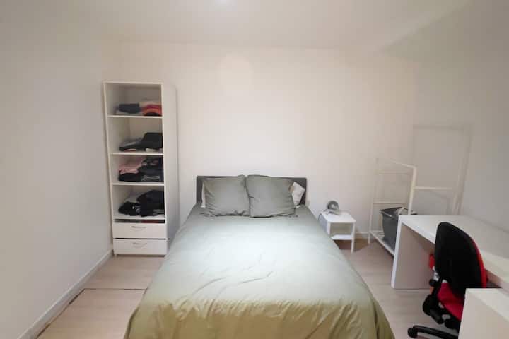 Studio Indépendant + Terrasse - Montreuil