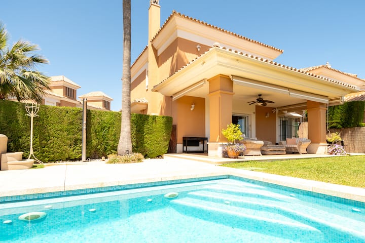 Lovely Villa Stunning Sea Views - Marbella