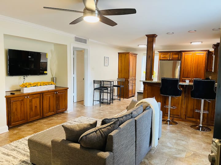 No Place Like Home, 2 Miles From Lsu - 巴頓魯治