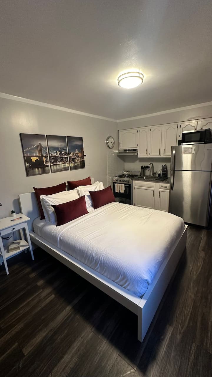 Comfortable And Beautiful Studio - Union City, NJ