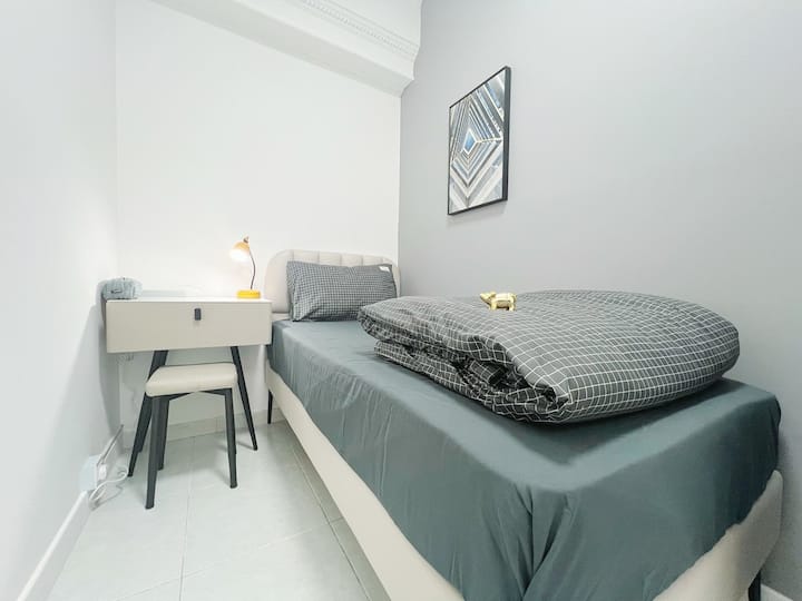 Cozy Simple Single Room @Man Yuen St. Austin Mtr - Tsim Sha Tsui