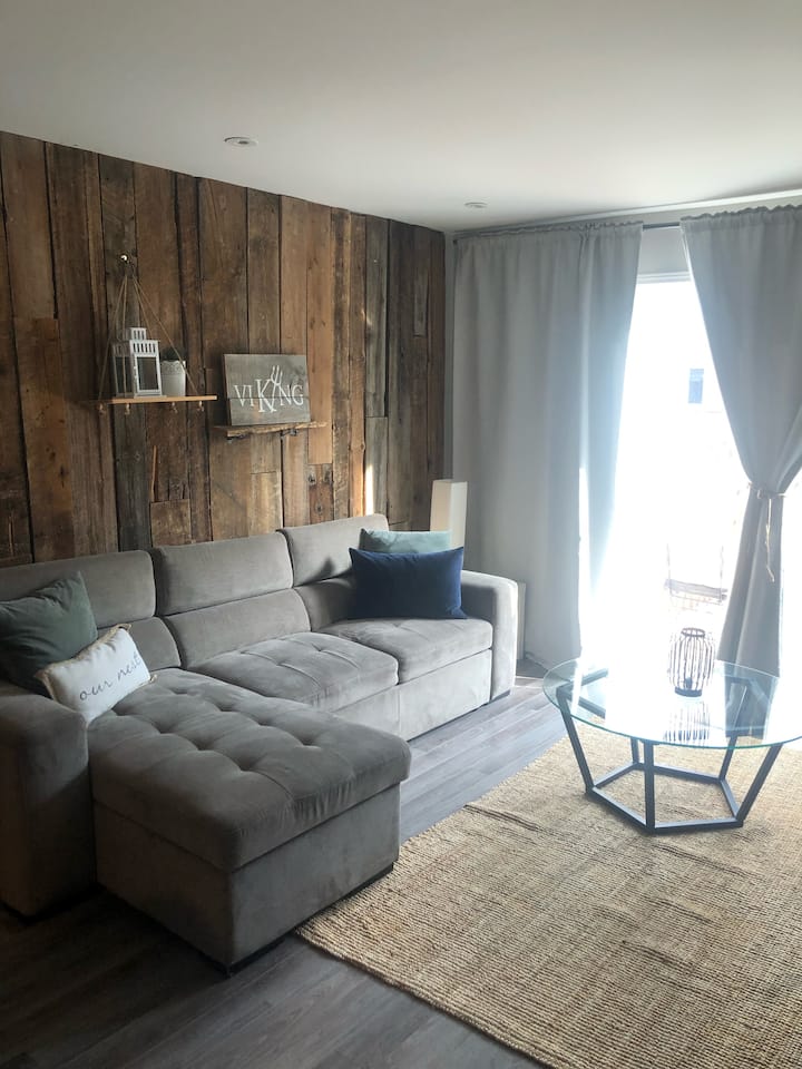 2326 - Beau Condo Moderne - Terrebonne