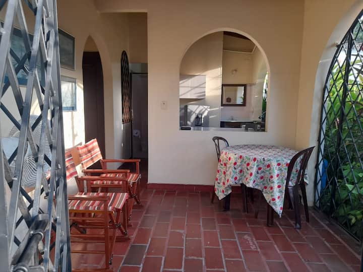Cabaña Las Palmeras Con Piscina En Honda - Honda