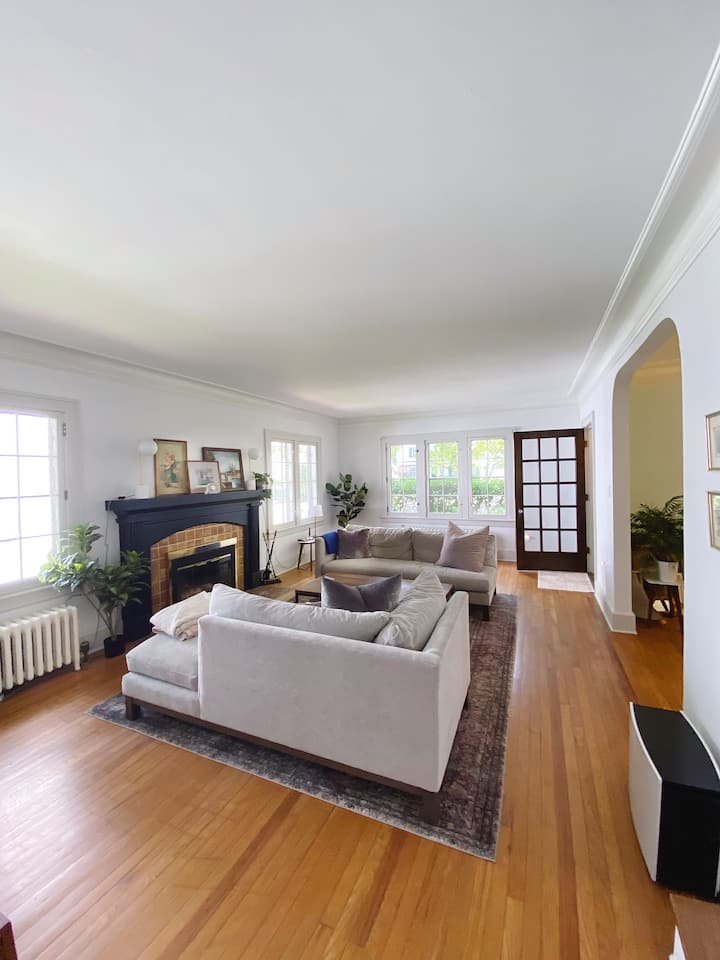 Charming Tudor In Historic Akron Neighborhood - Akron, OH