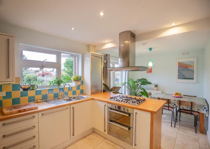 Comfortable Modern Home In Watchet - Watchet