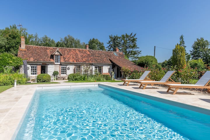 Cottage Proche Cheverny- Tennis - Piscine - Bracieux