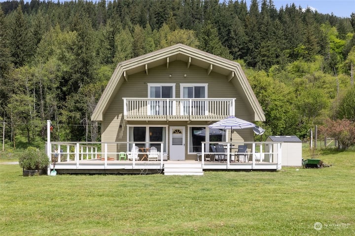 Besthome To Relax!sleeps10,hottub,pond,game Room - Ashford, WA