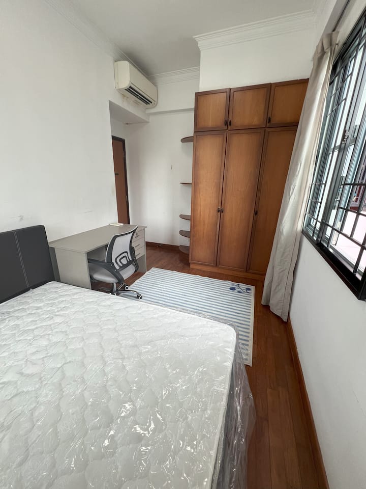 Condo Common Room For Rent - Singapore