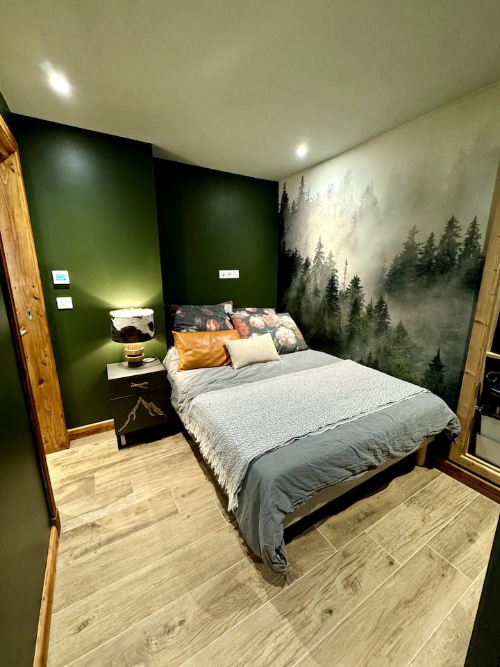 Secret Place In The Mountains - Courchevel 1850