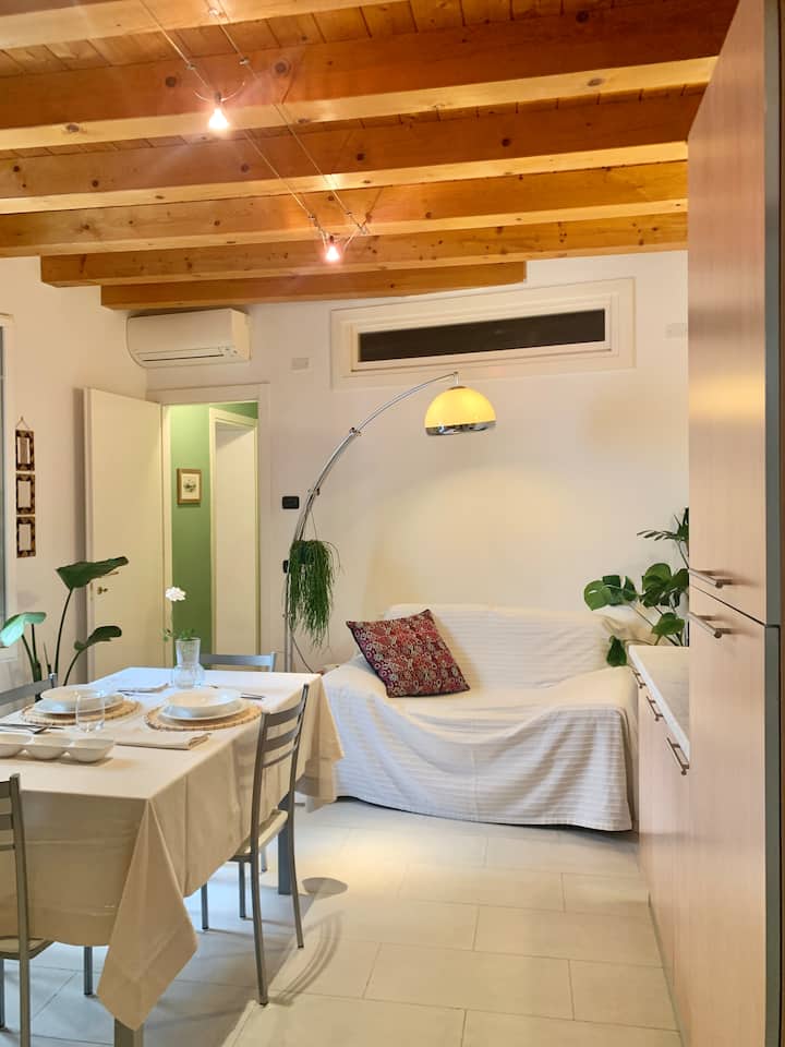 Elegant Suite On The Main Square - Schio