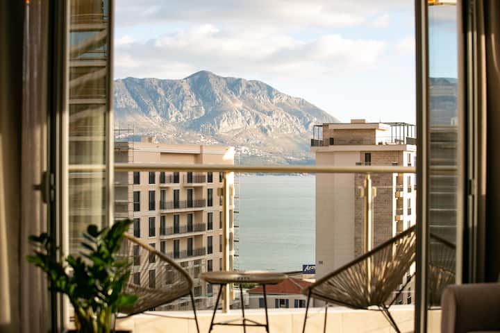 Best Point & Sea View Apartment - Budva