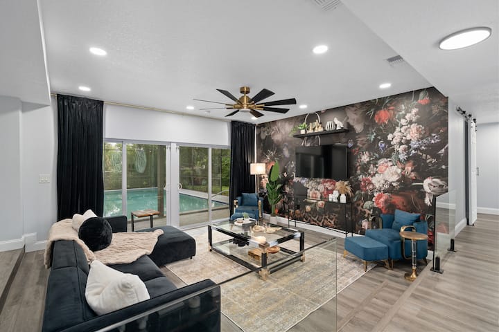 4 Bedrooms! Pool! Grill! Centrally Located! - Winter Park, FL