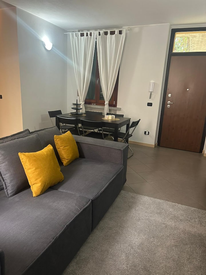 Modern Apartment Legnano - Busto Arsizio