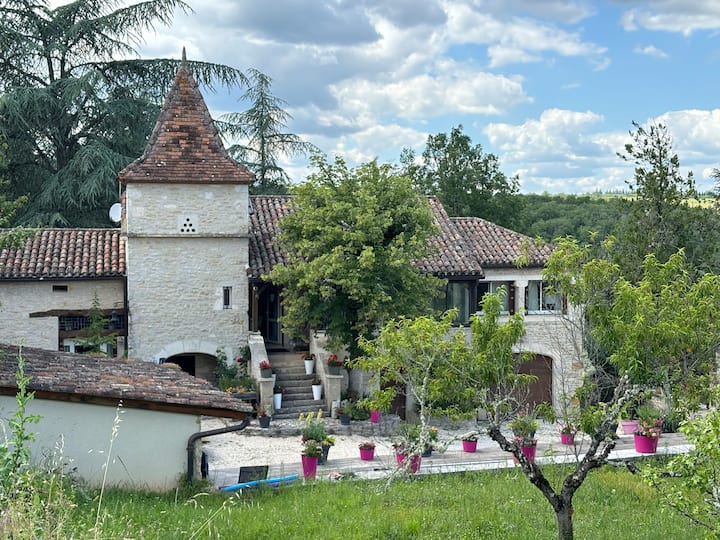 Chambre D’hôtes
Flore Des Pradelles
Safran - Cahors