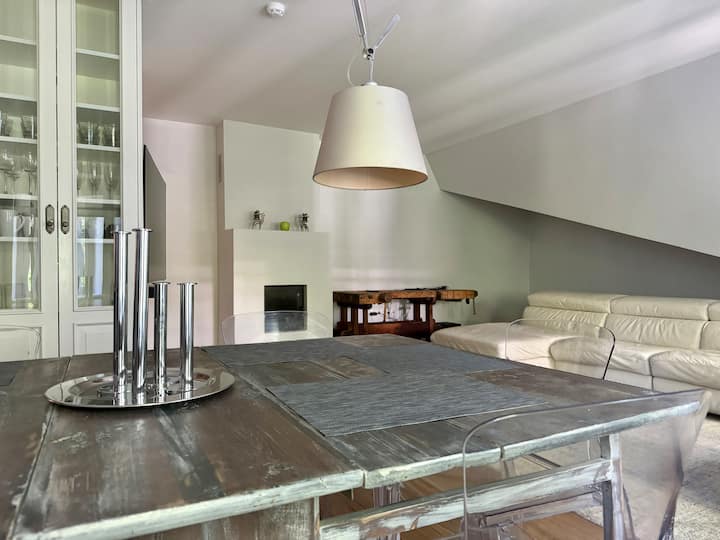 Spacious Old Town Apartment With Sauna - Tallinn