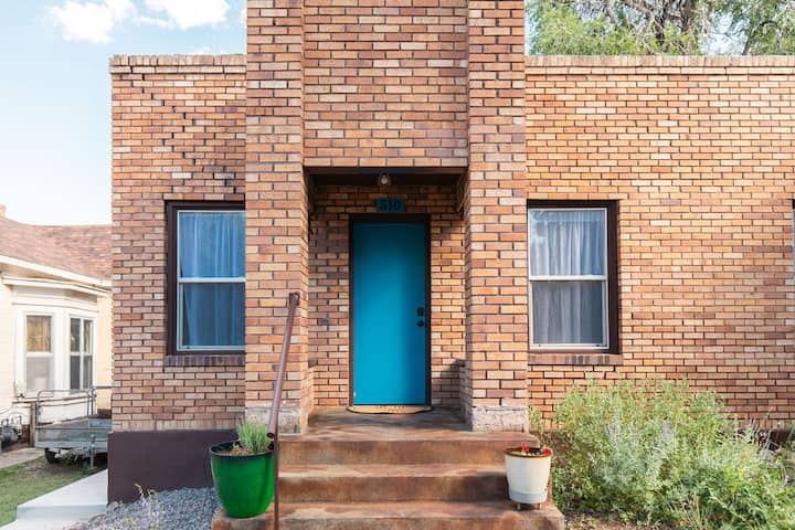 Delightful Duplex · Perfect Location Downtown - Colorado