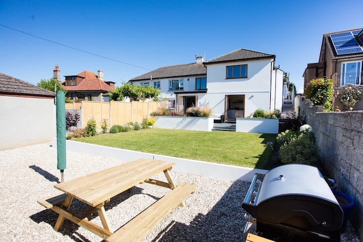 Cheerful Family Home 600m From The Beach! - Bude