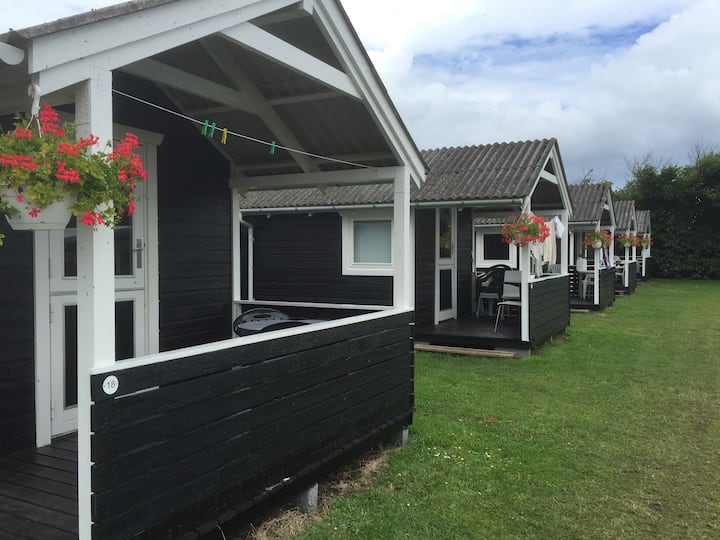 Mini Hytte Med Fælles Toilet - Løkken