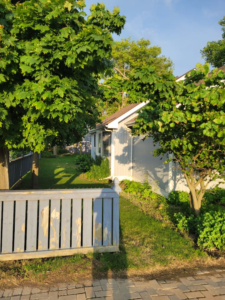 Room To Roam. - Chatham-Kent