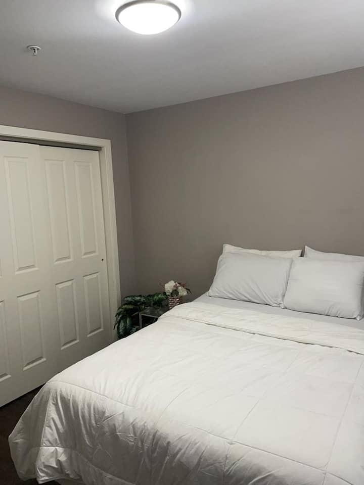 One Bedroom Private Bathroom - Lloydminster