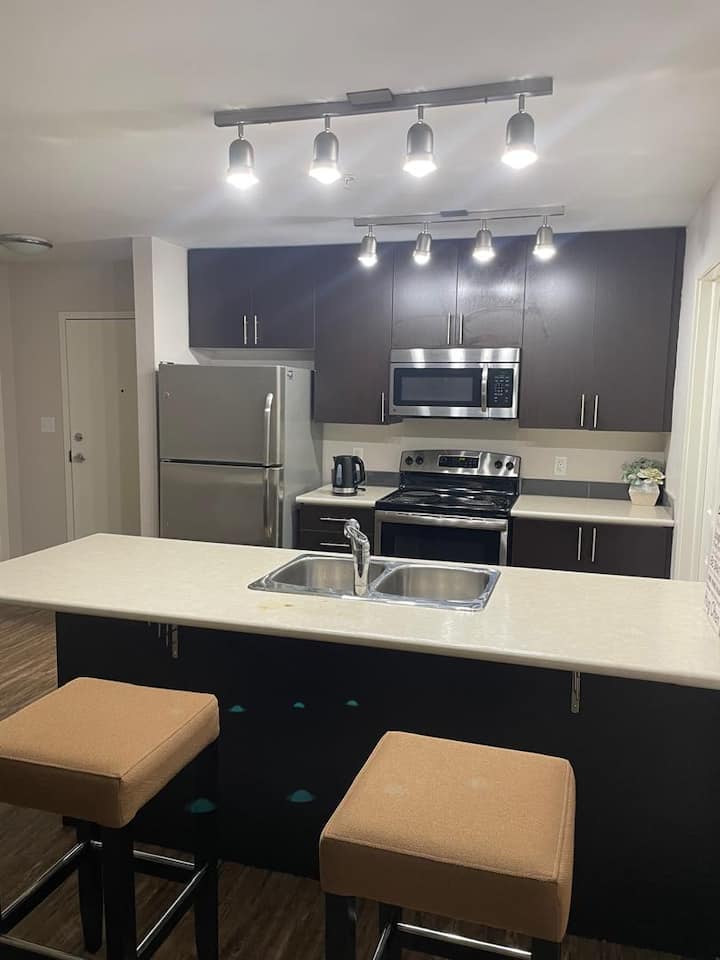 One Bedroom Private Bathroom - Lloydminster