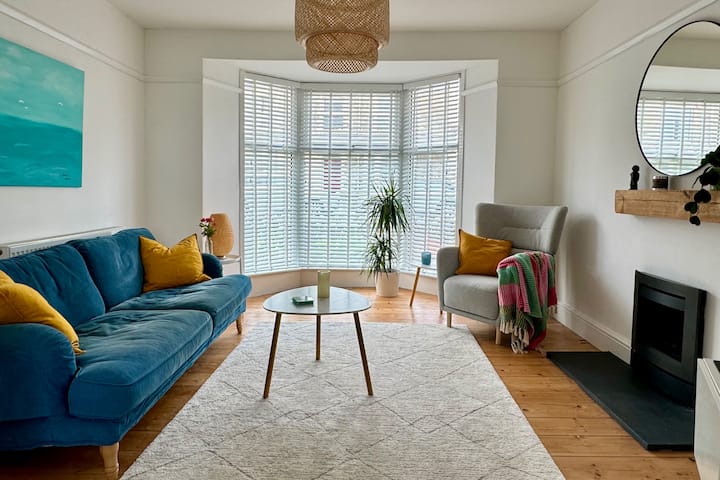 Bright Town House In Newquay - Fistral Beach