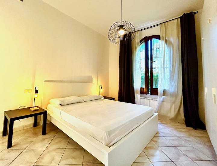 Sunny Apartment Con Giardino - Marina di Massa