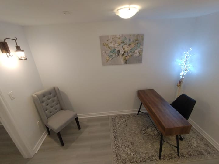 Family Friendly Self-contained - Not Available - Burlington