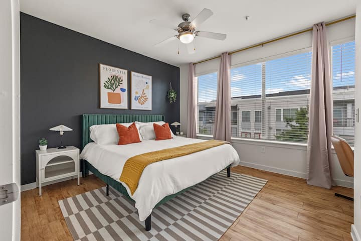 Walk To Aac & Victory Park | Free Parking - Dallas, TX