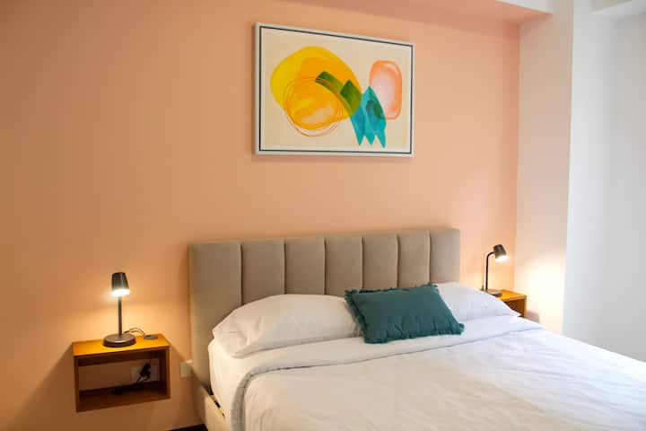 Apartamento Moderno En Zona 16 Con 2 Parqueos - Guatemala City