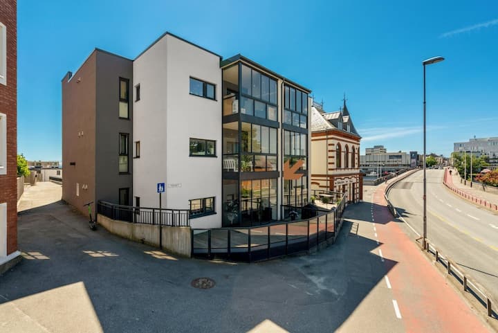 Apartment In The City Center With A Large Terrace - Kristiansand