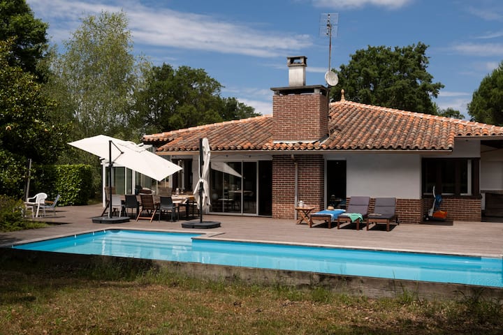 Maison Landaise Avec Piscine à 5mn De L’océan - Soustons