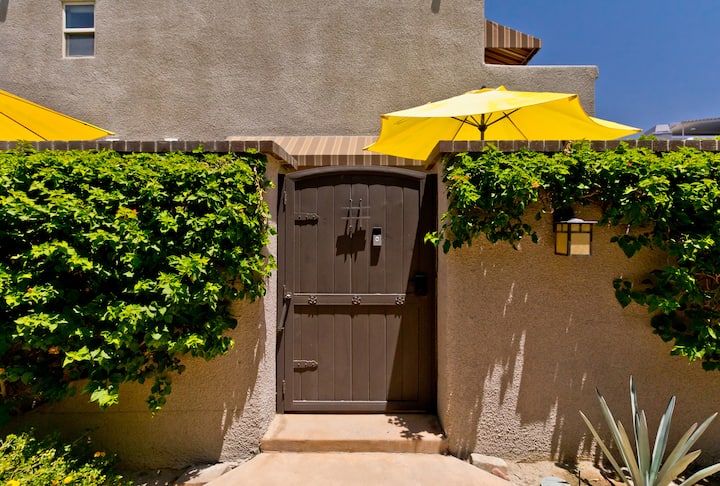 Villa La Mancha In Heart Of Ps, Convention Ctr Adj - Palm Springs, CA