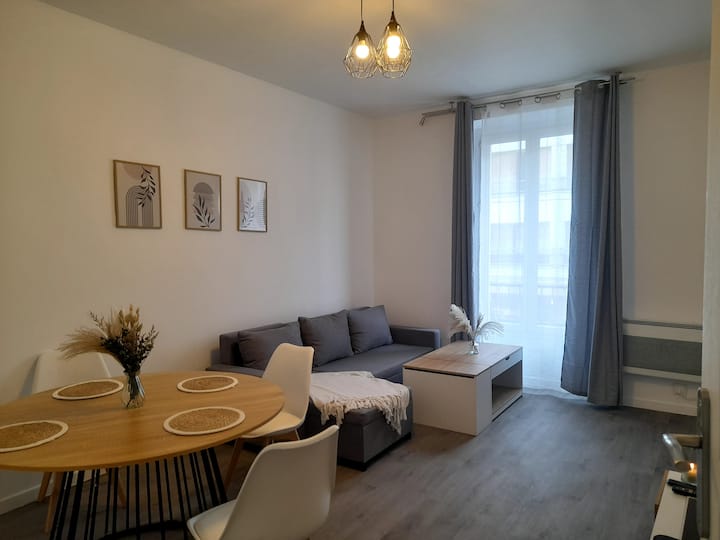 Appartement Proche Stade De France, 9 Min De Paris - Saint-Denis, France