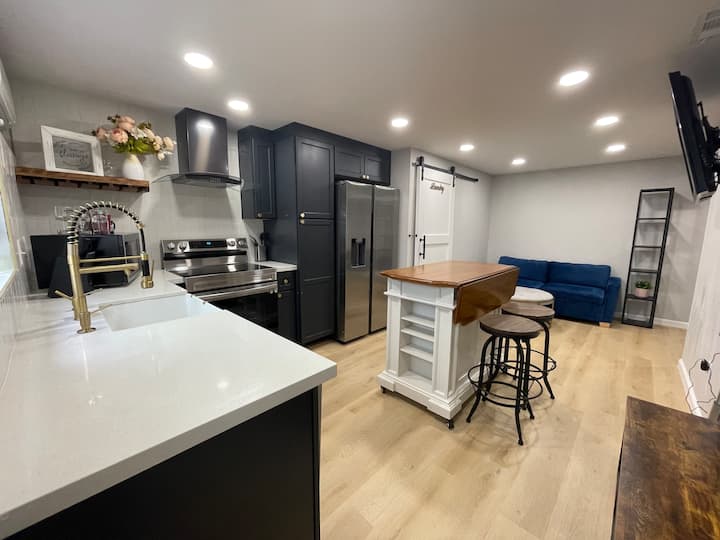 Apartment At The Bowl - Edmonds, WA