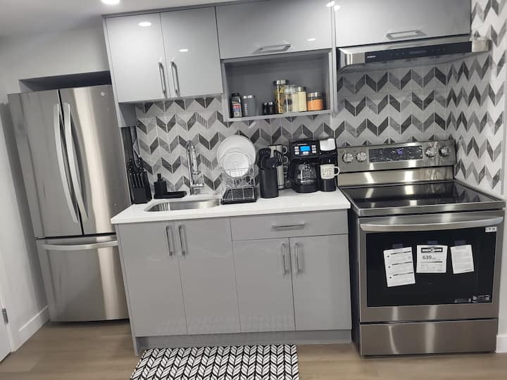 Great 2bdr Hvac 14min To Airport - Calgary