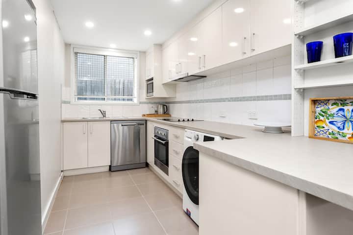 Eighty Eight Four 1 Bedroom Apartment - Launceston