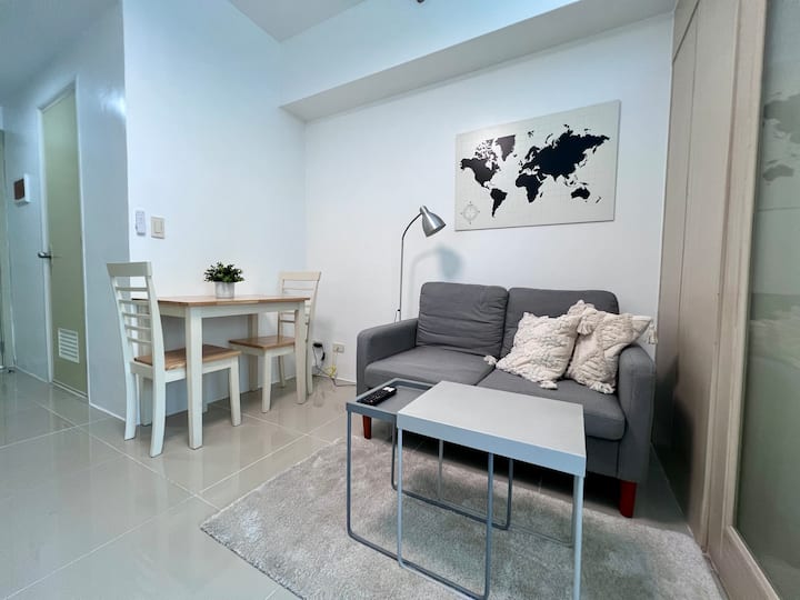 Clean And Simple 1br @ Jazz Residences - Makati