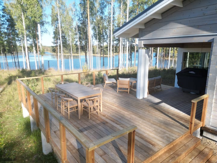 Villa Mustaniemi, 180 Asteen Järvinäkymä - Hirvensalmi