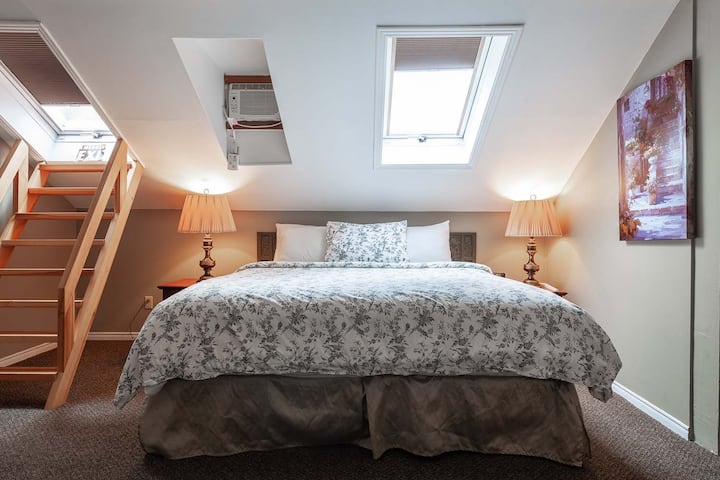 Stone Maiden Inn/penthouse - Stratford
