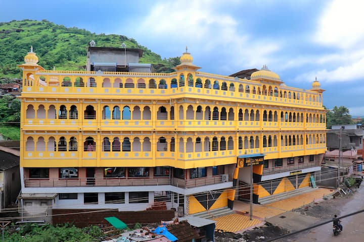Jk Sea Palace -Shrivardhan Sea Beach Hotel - Harihareshwar