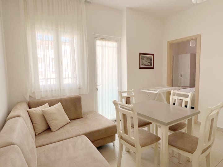 Bright & Spacious 2 Bedroom Apt. - Velipojë