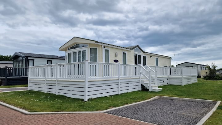 Knightsbridge Lodge - Bognor Regis